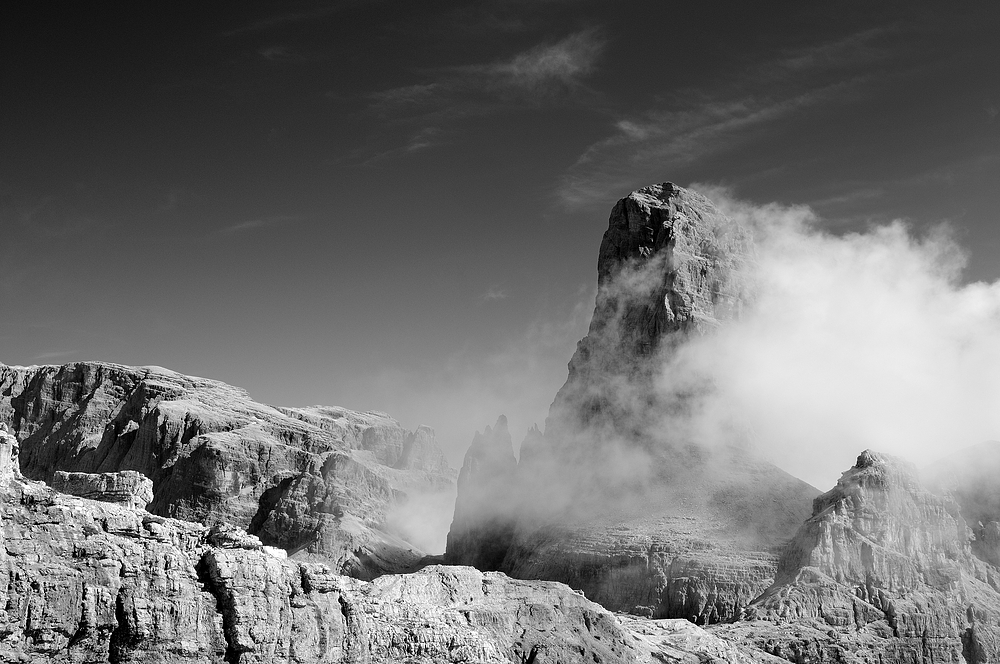 Wolkenstimmung am Zwöfler, der Zwölferkofel oder kurz Zwölfer (ital ...