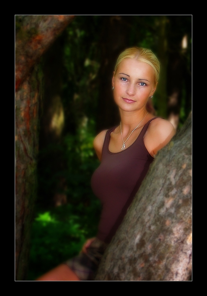 Wood II Foto & Bild | fashion, outdoor, frauen Bilder auf fotocommunity