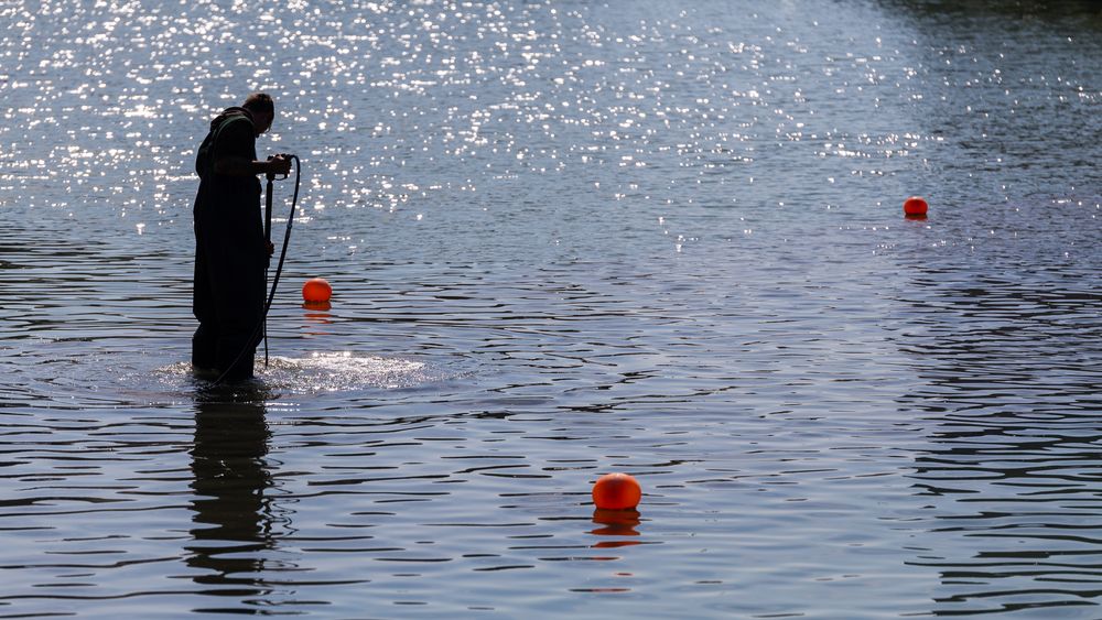 Work on water Foto & Bild | deutschland, europe, nordrhein- westfalen ...
