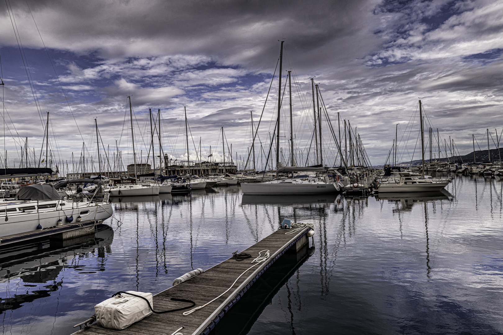 **YACHTHAFEN TRIEST-ITALIEN** Foto & Bild | schiffe und seewege ...