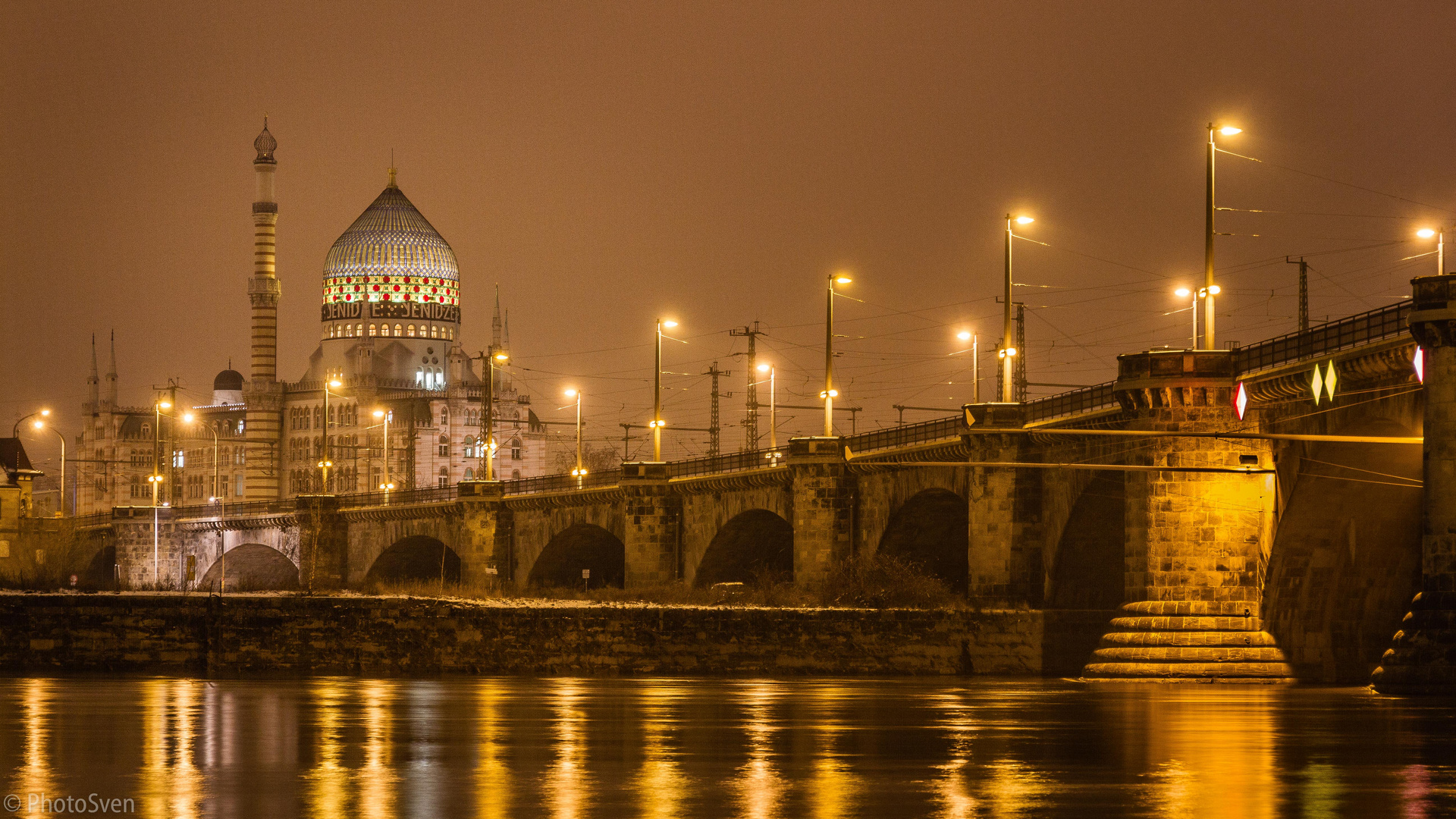 Yenidze_Dresden Foto & Bild | architektur, architektur bei nacht ...