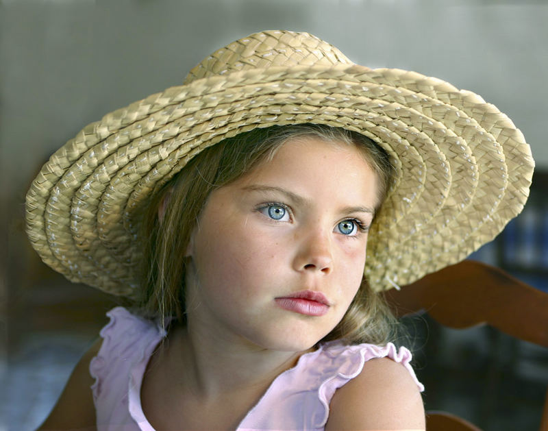 Yeux bleux 8 ans photo et image | portraits, portraits au féminin ...