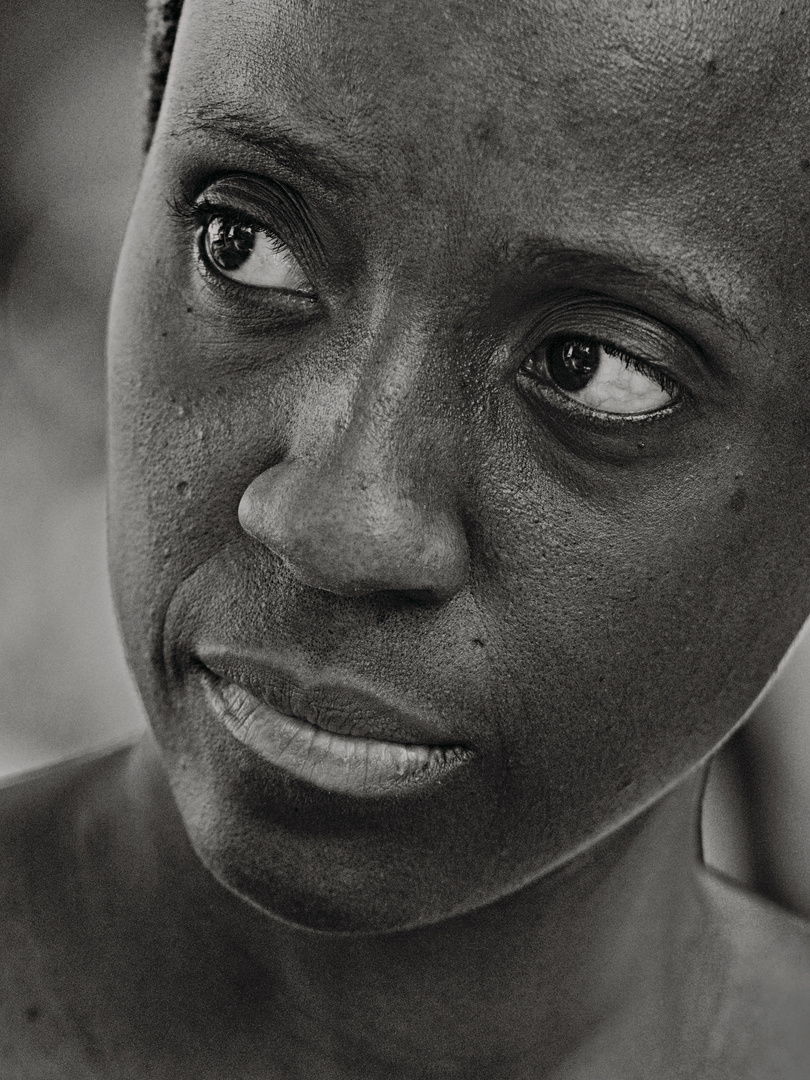 Yeux noirs photo et image | portraits, portraits au féminin, personnes ...