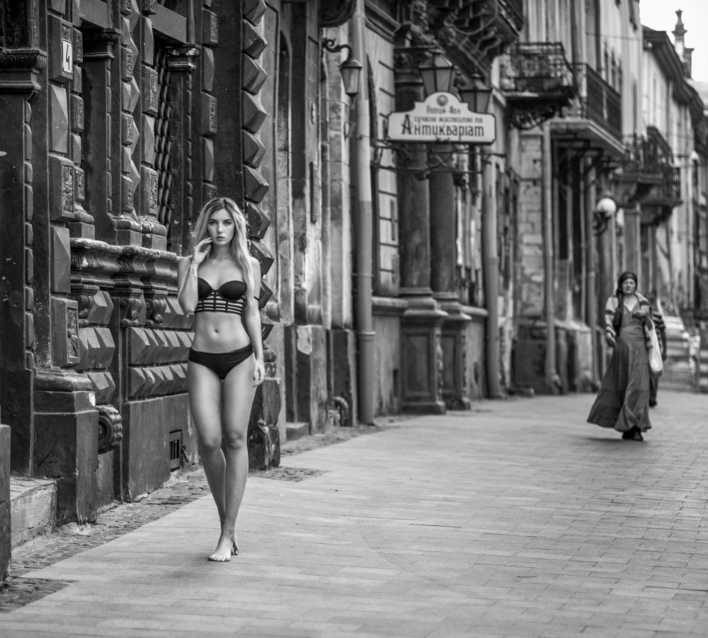 Youth and old age walk side by side Foto & Bild | reportage dokumentation, portrait ...