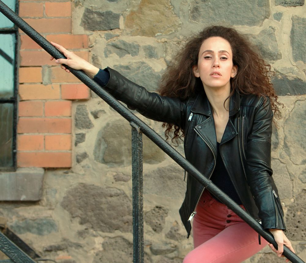 Yuliya Foto & Bild | portrait, streetfotografie mit menschen, portrait frauen Bilder auf ...