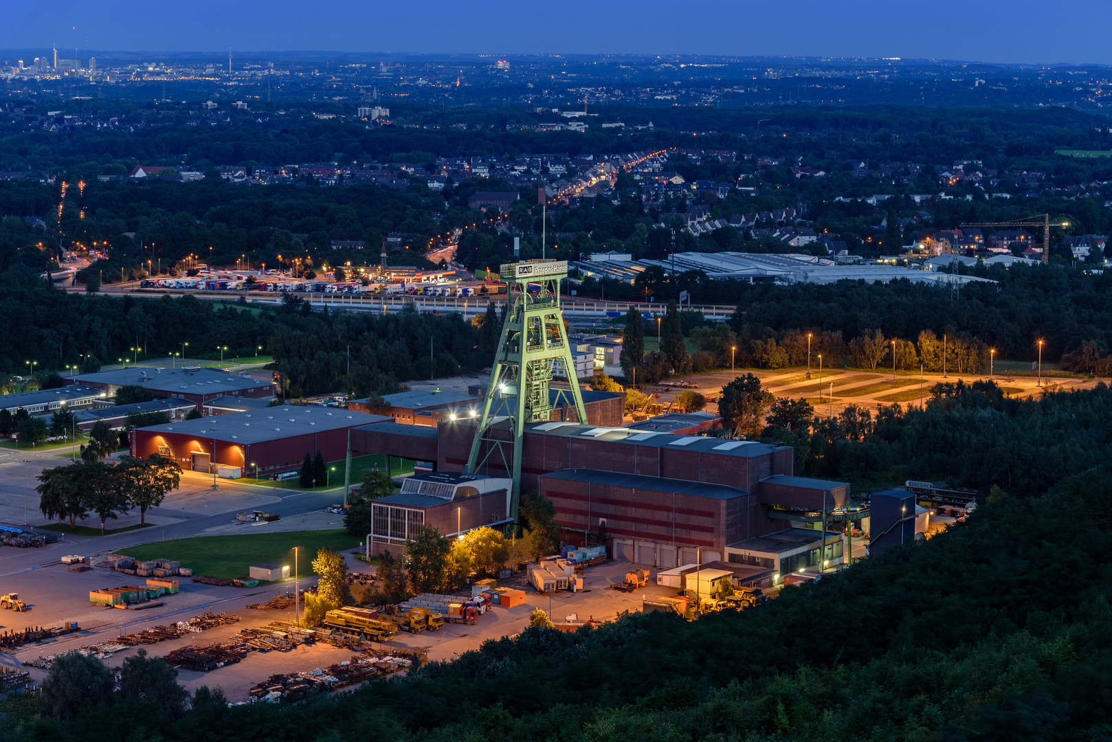 Zeche Prosper-Haniel Foto & Bild | world, bergbau, architektur Bilder ...