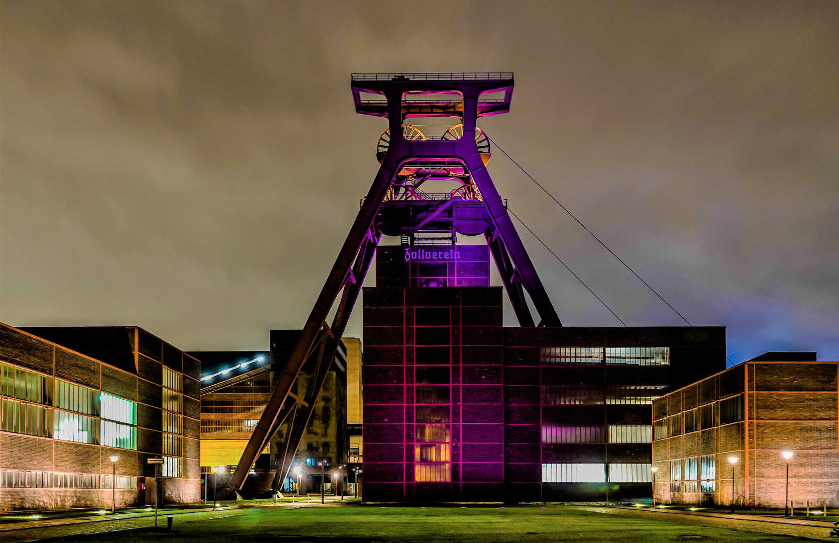 Zeche Zollverein Essen (1) Foto & Bild | lila, industriekultur ...