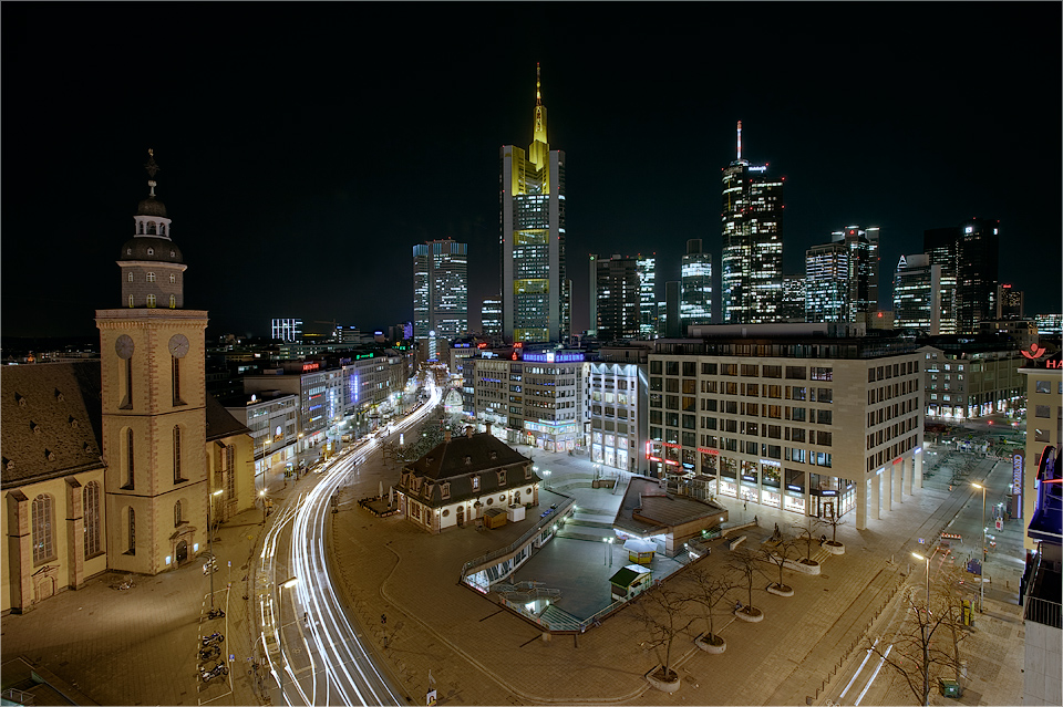 Zeil Galerie Foto & Bild | architektur, architektur bei nacht, city ...