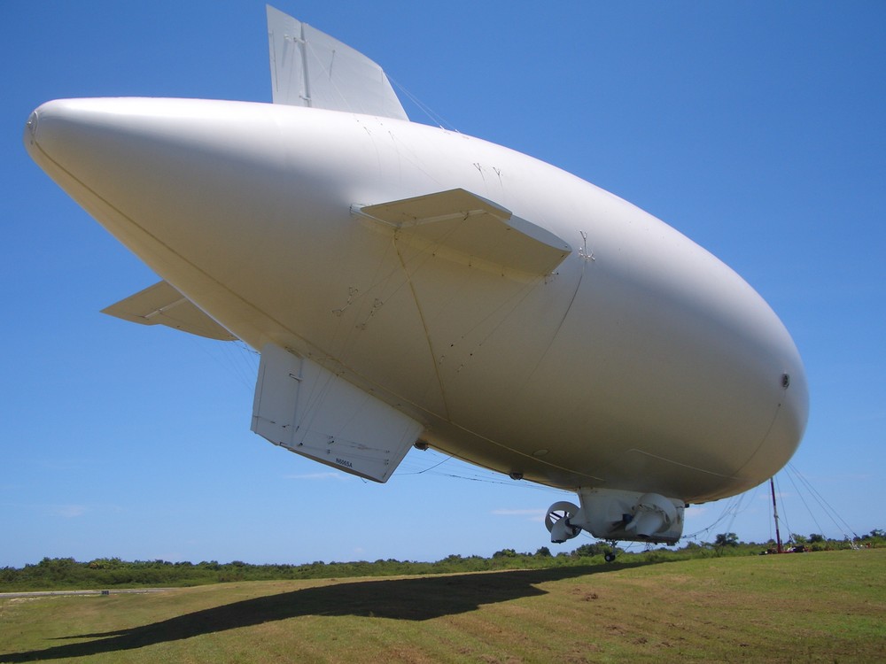 Zepelin en puerto plata R.D Imagen & Foto | industria y tecnología ...