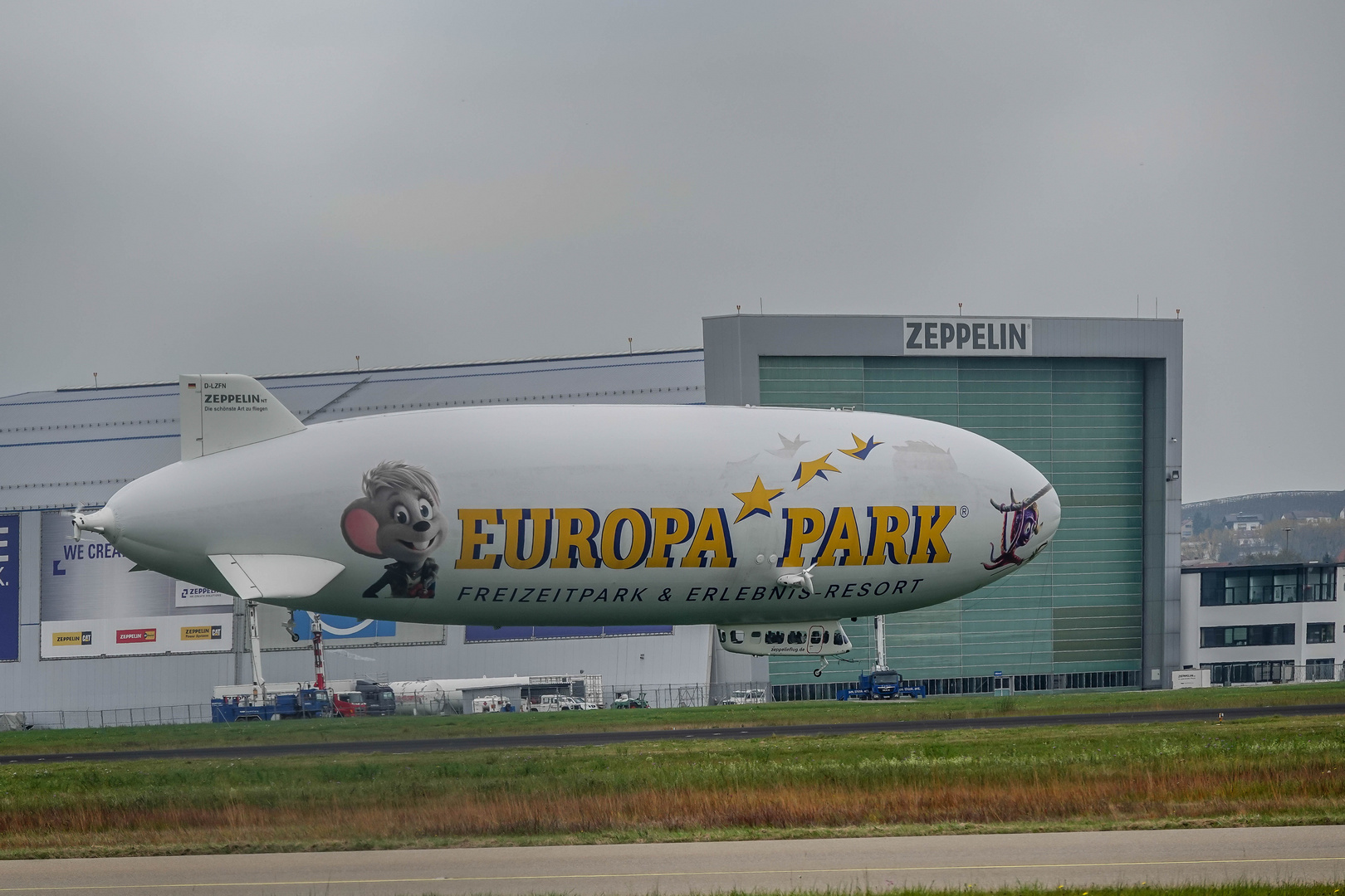 Zeppelin NT N 07 ( D-LZFN) ... Foto & Bild | bodensee, motive ...