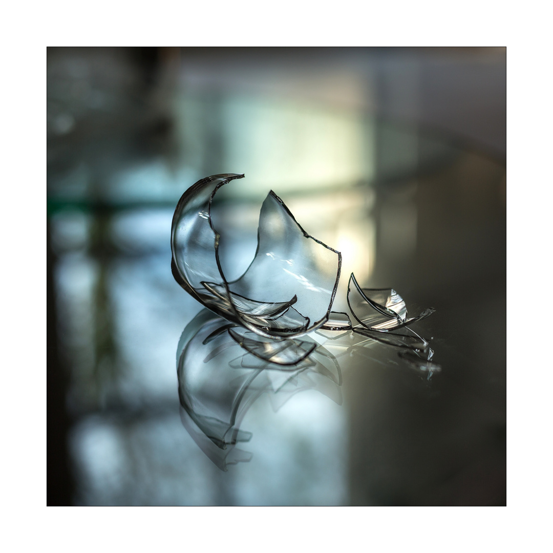 Zerbrochen Foto & Bild | stillleben, kaputt, scherben Bilder auf ...