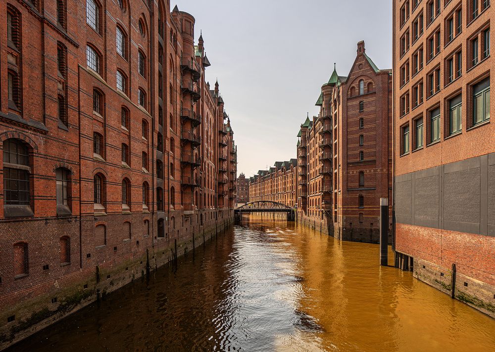 Ziegelrot Foto & Bild | architektur, deutschland, europe Bilder auf ...