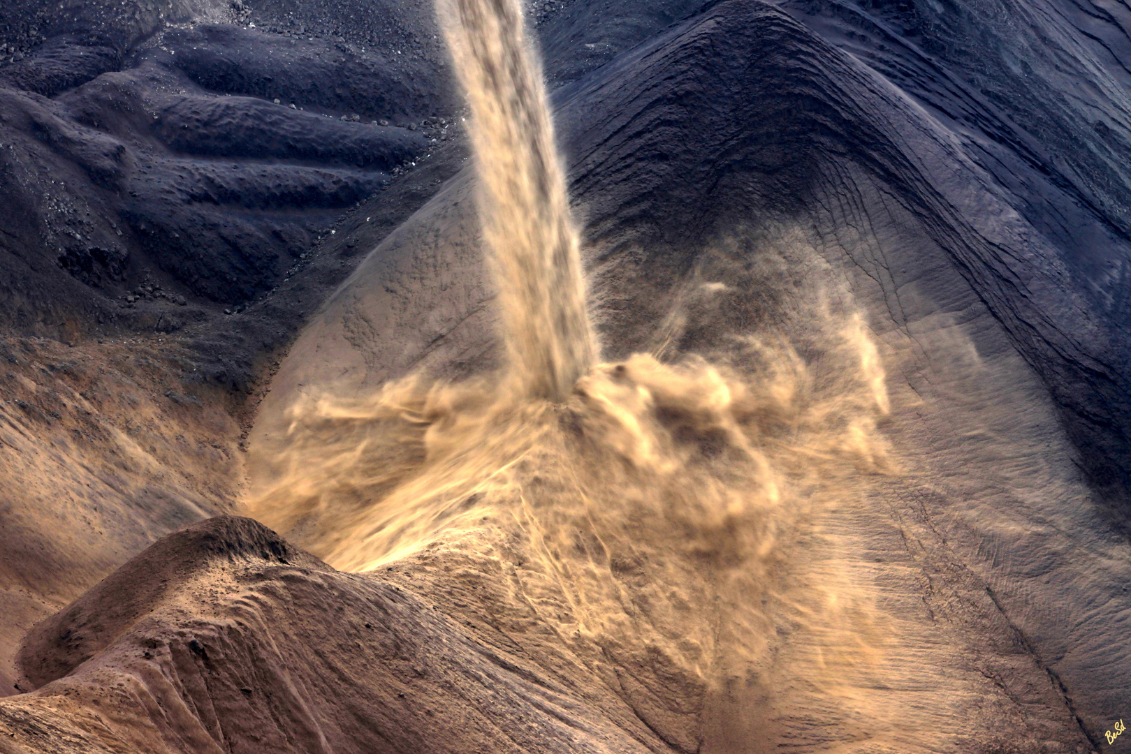 "ziemlich staubig" Foto & Bild | industrie und technik, bergbau ...