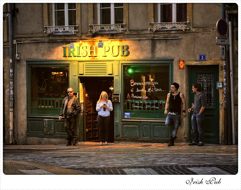 Zigarettenpause / pause cigarette Foto & Bild | streetfotografie mit ...