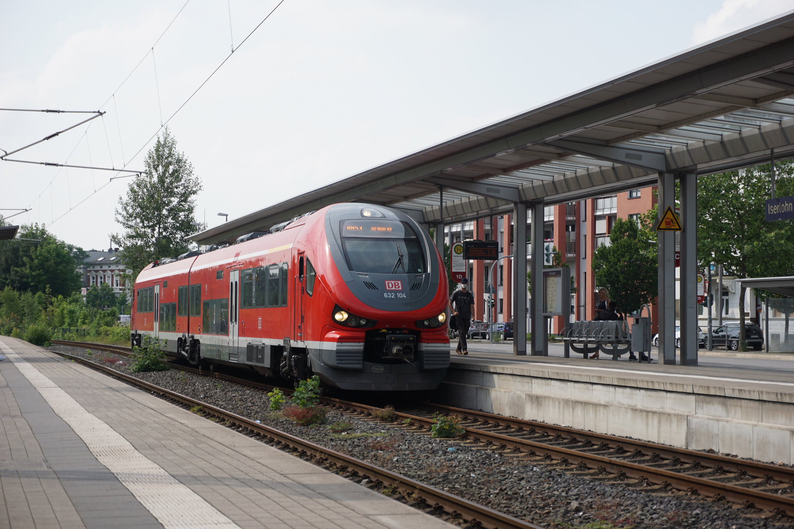 Zug fährt ein Foto & Bild | deutschland, sauerland, stadtbahnhof ...