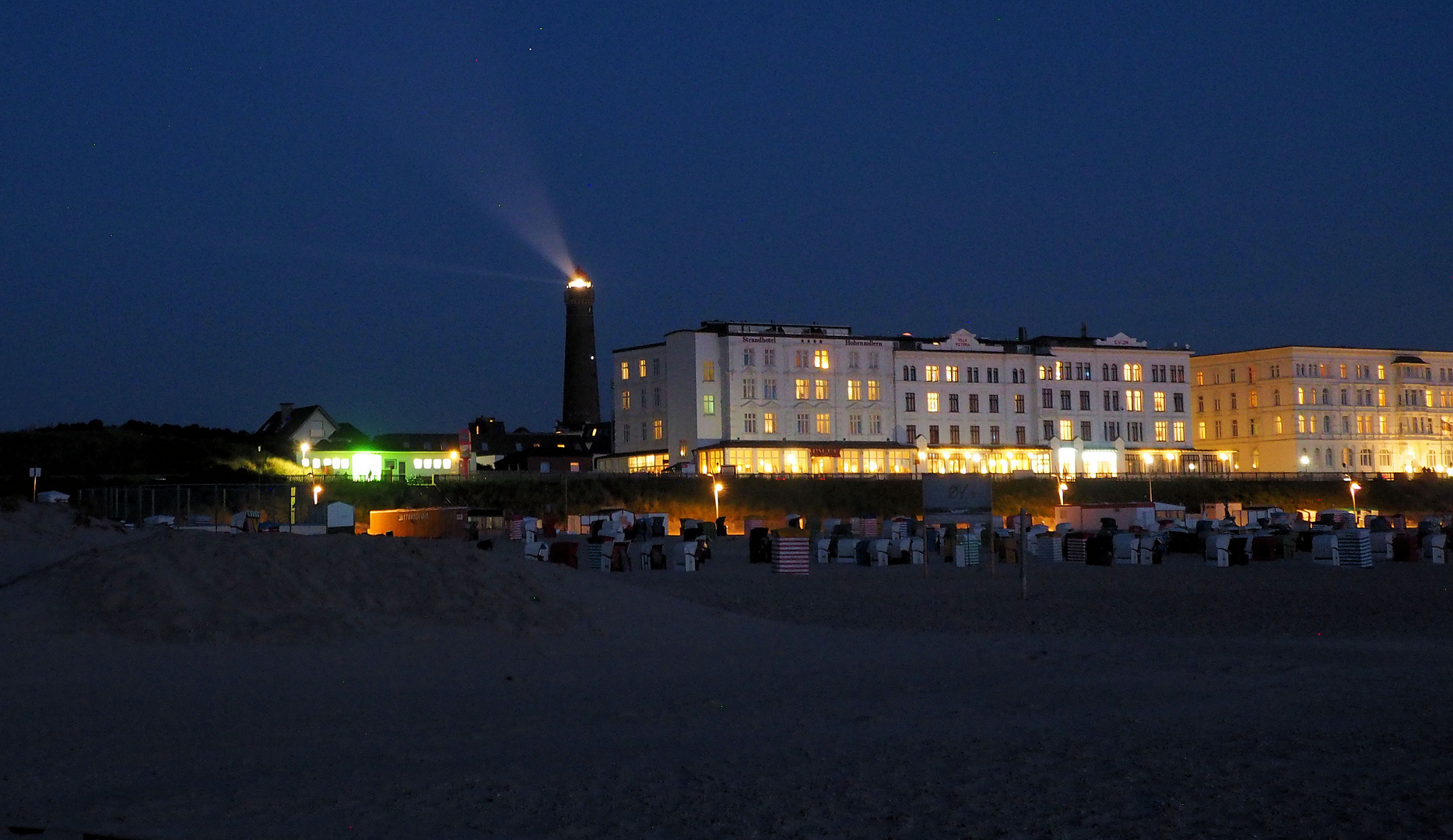 Zum Blue Monday … Foto & Bild | blue, blau, leuchtturm Bilder auf ...