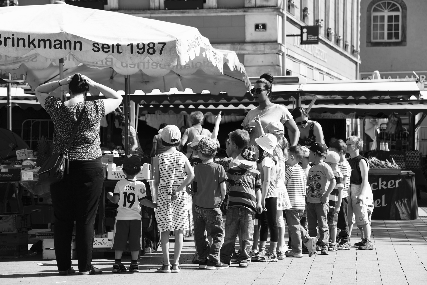 Zum Haare raufen Foto & Bild | streetfotografie mit menschen ...