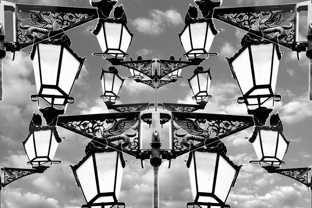 Zum Schwarz-weißen Freitag - Ein SW-Collage mit Laternen vom Wismarer Marktplatz Foto & Bild ...