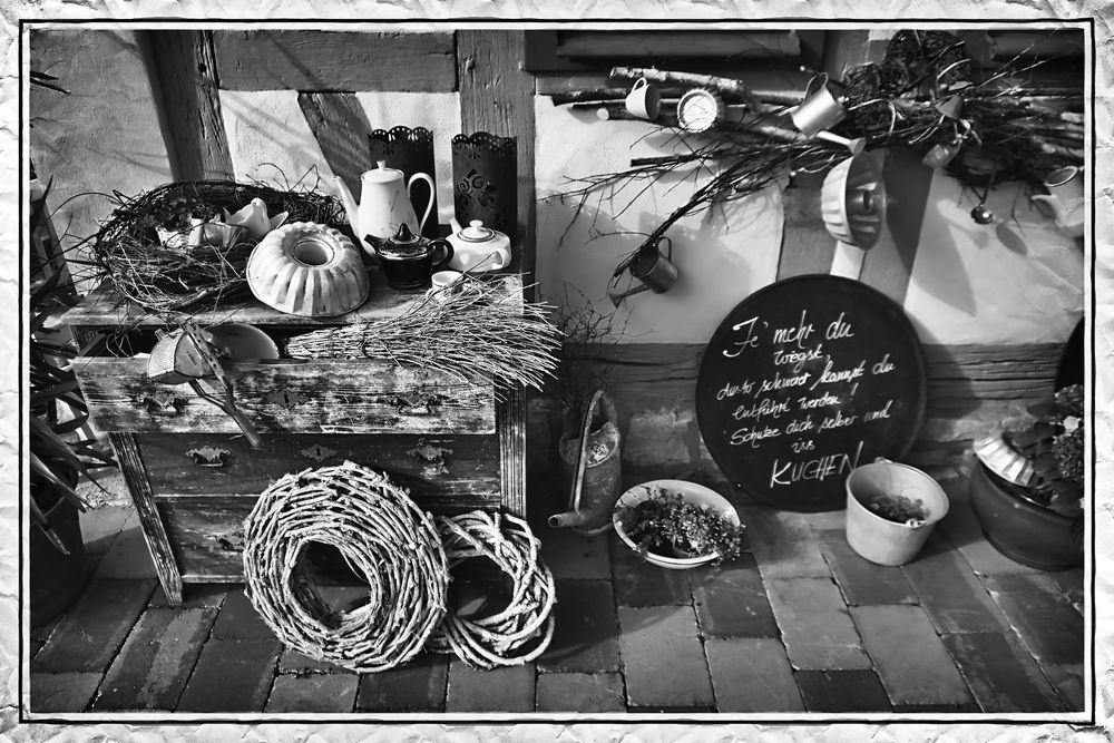 Zum Schwarz-Weißen Freitag - Nachdenklich machende Worte Foto & Bild | projekte, werbe- und ...