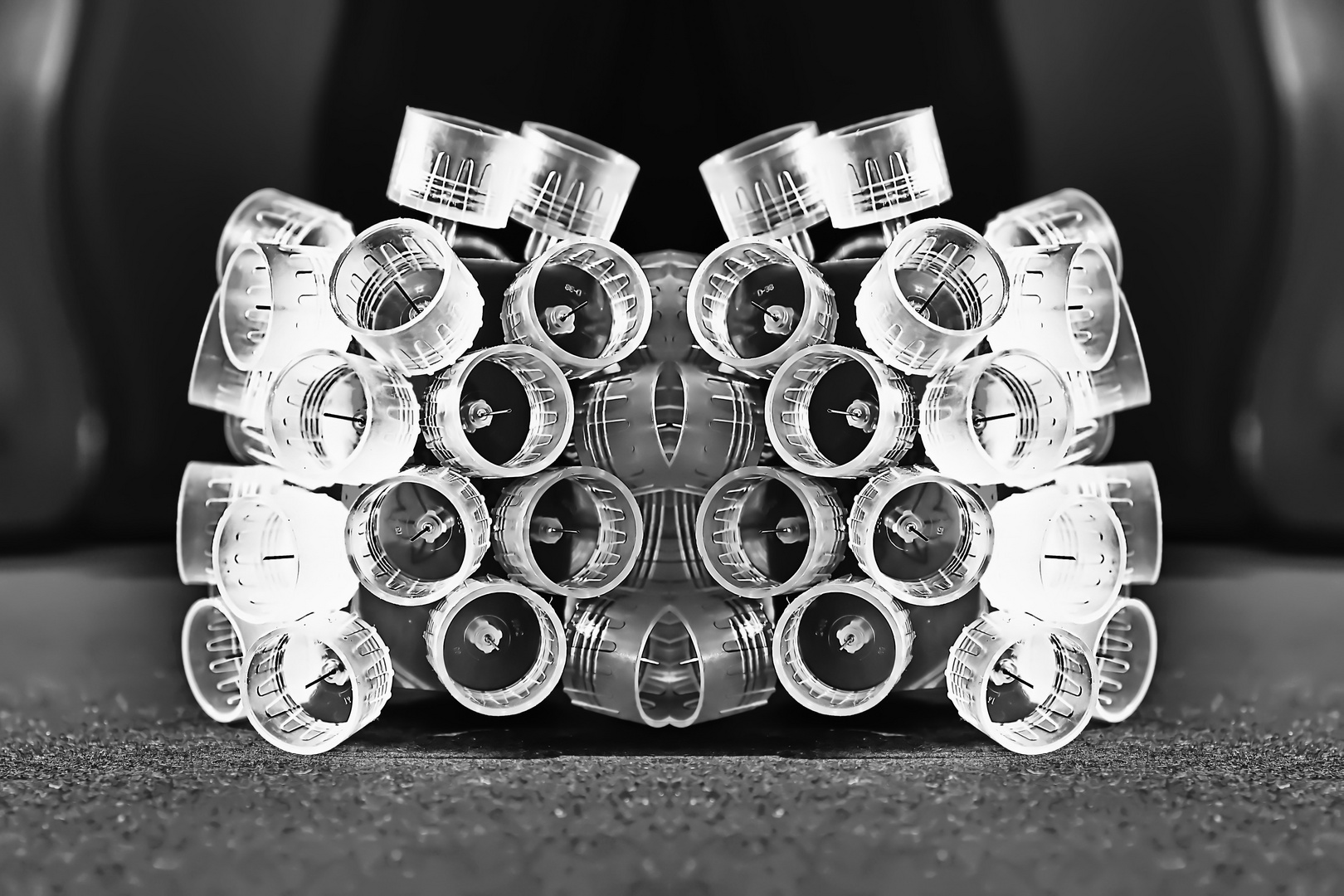 Zum Schwarz-weißen Freitag - Sagt mir was ihr hier seht Foto & Bild | quatsch, fun und ...