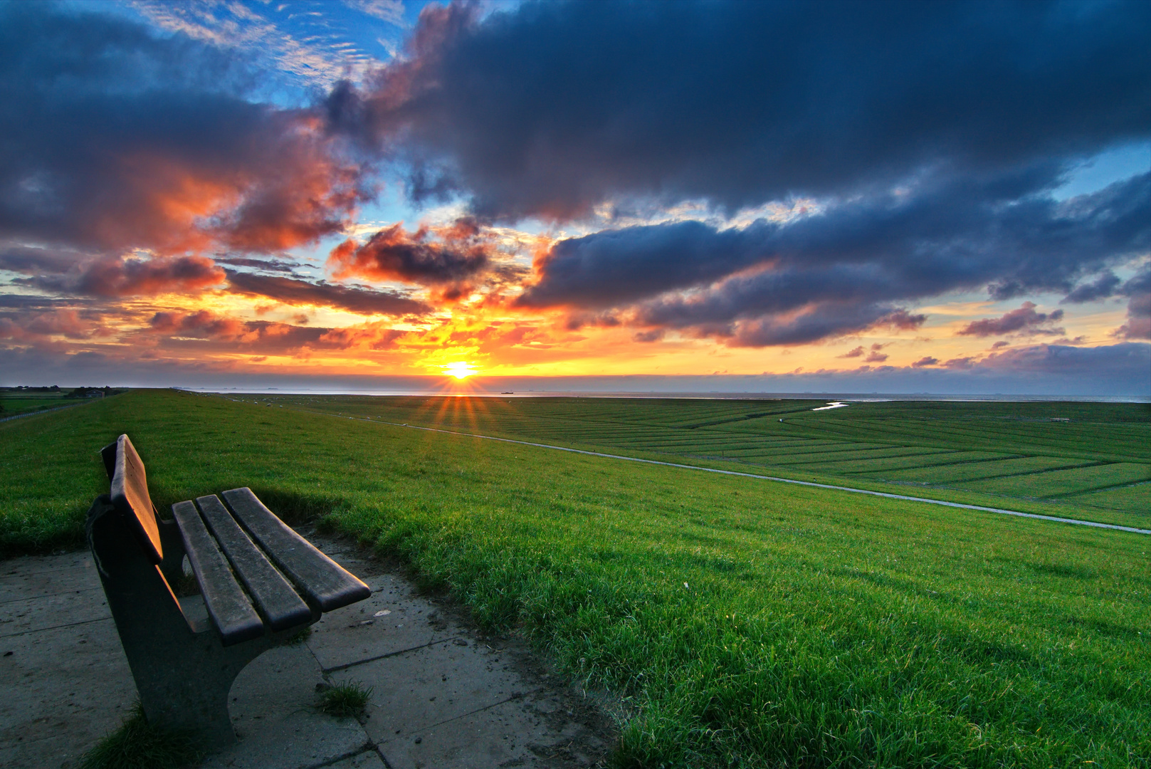 Zur Ruhe kommen Foto & Bild | sonnenuntergang, meer, natur Bilder auf ...