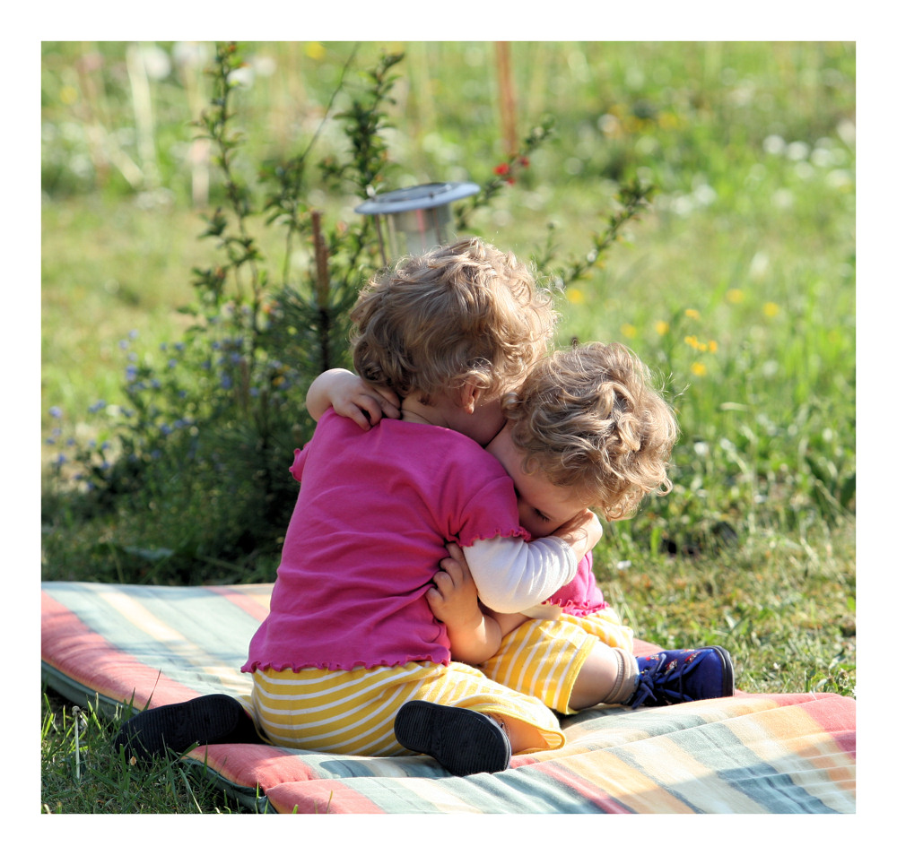 Zwei die sich gern haben .... Foto & Bild | erwachsene menschen, zwillinge & co, mehrere ...