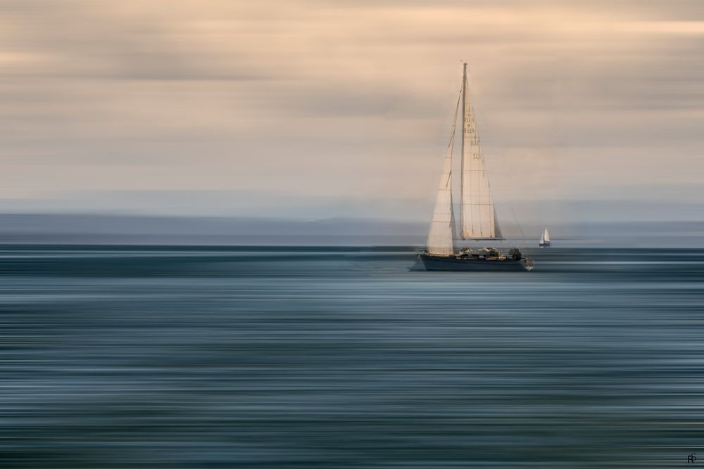 Zwei Segelboote Foto & Bild | abendstimmung, fine art, bodensee Bilder ...