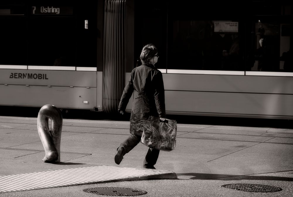 Zweibeiner Foto & Bild | streetart, graffiti & tags, streetfotografie mit menschen ...