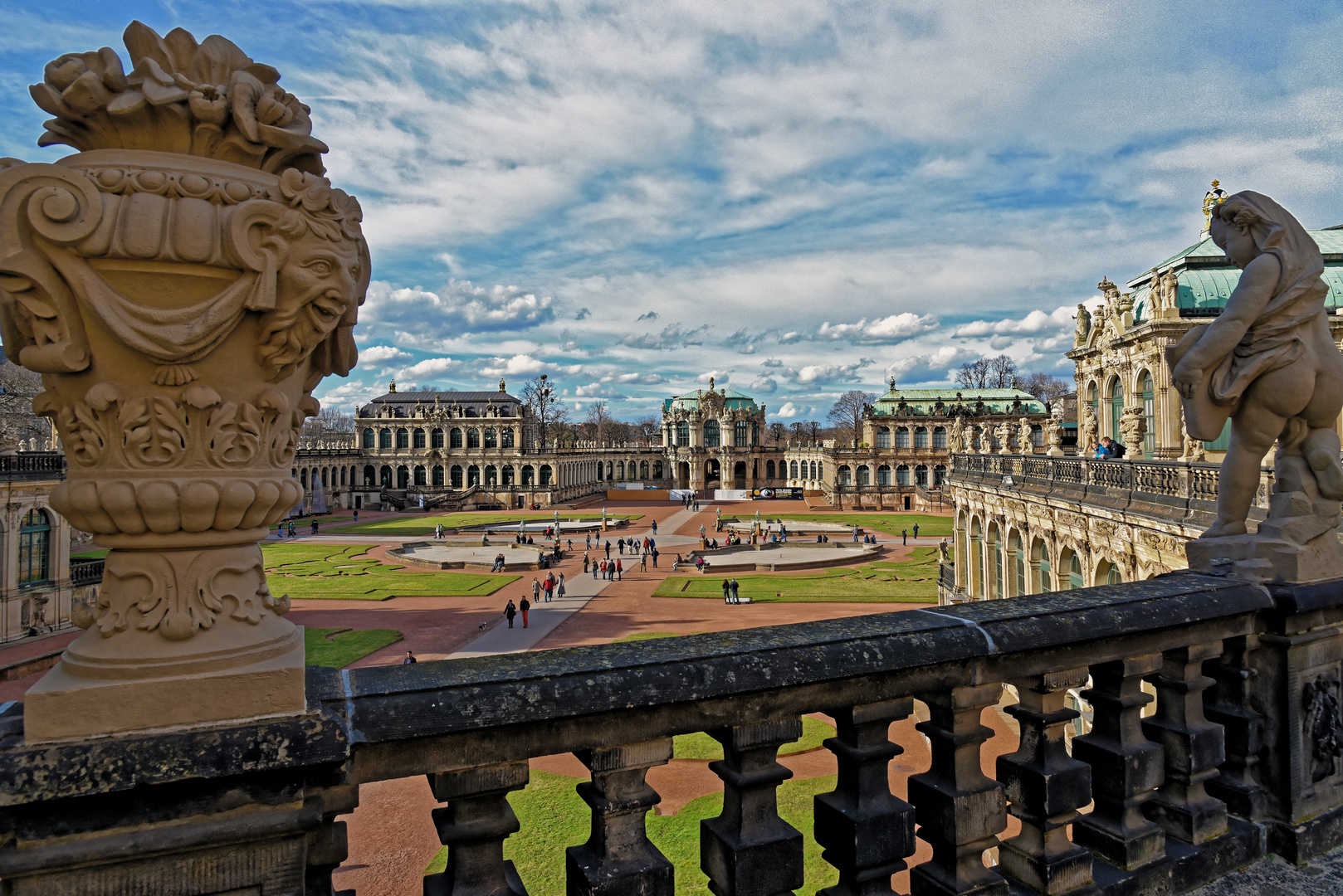 Zwinger Dresden Foto & Bild | wolken, frühling, himmel Bilder auf ...