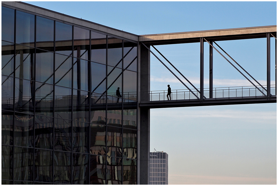 Zwischen da und dort Foto & Bild | architektur, stadtlandschaft, farbe ...